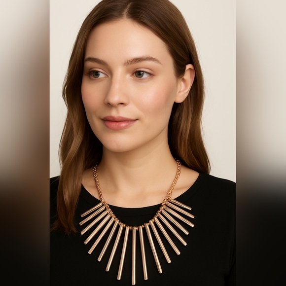 Express | Jewelry | Nwt Express Gold Sunburst Statement Necklace | Poshmark